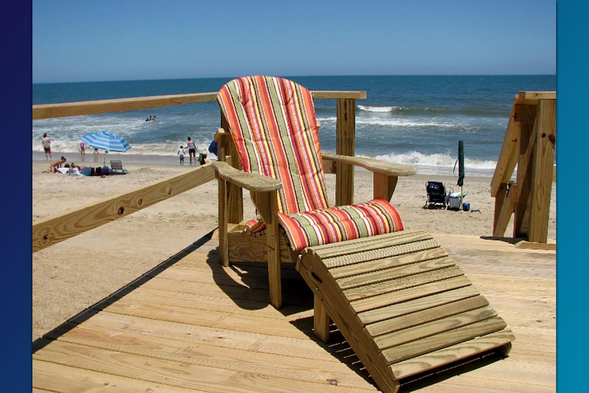 Outdoor Furniture and Accessories: American Quality|WeatherCraft